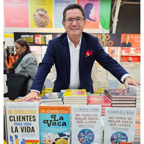 Biografía Dr. Camilo Cruz